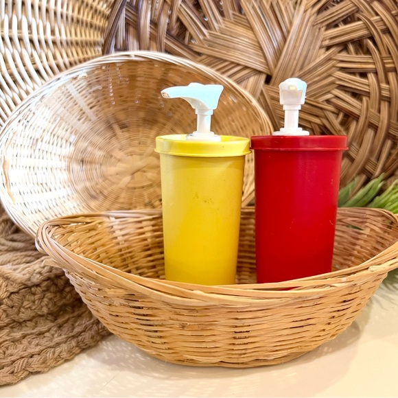 Tupperware | Kitchen | Vintage Tupperware Ketchup Mustard Dispensers ...